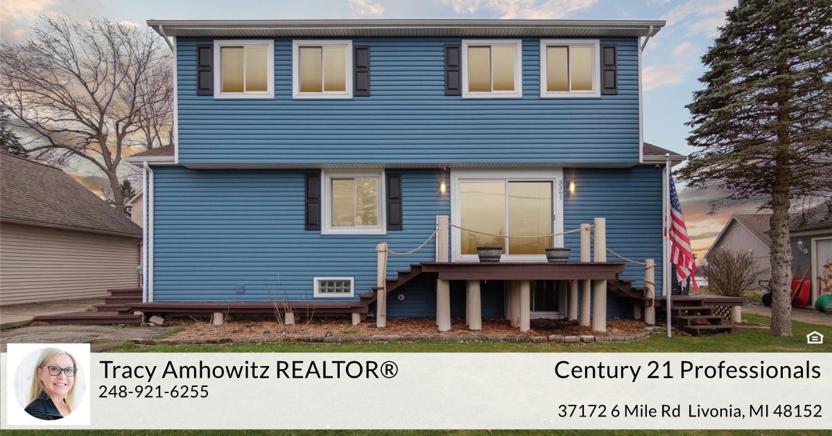 3361 Highland Blvd, Highland Charter Twp, MI 48356